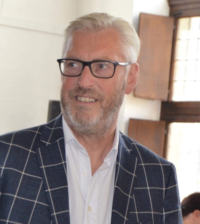 A new concept for the sports pitch market – [ESSG] Event and Stadium ...